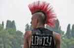 Goth vs. Punk: The Difference Between the Two Subcultures