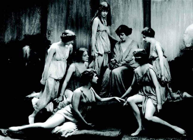 Isadora Duncan: 12 Facts About the Pioneer of Modern Dance