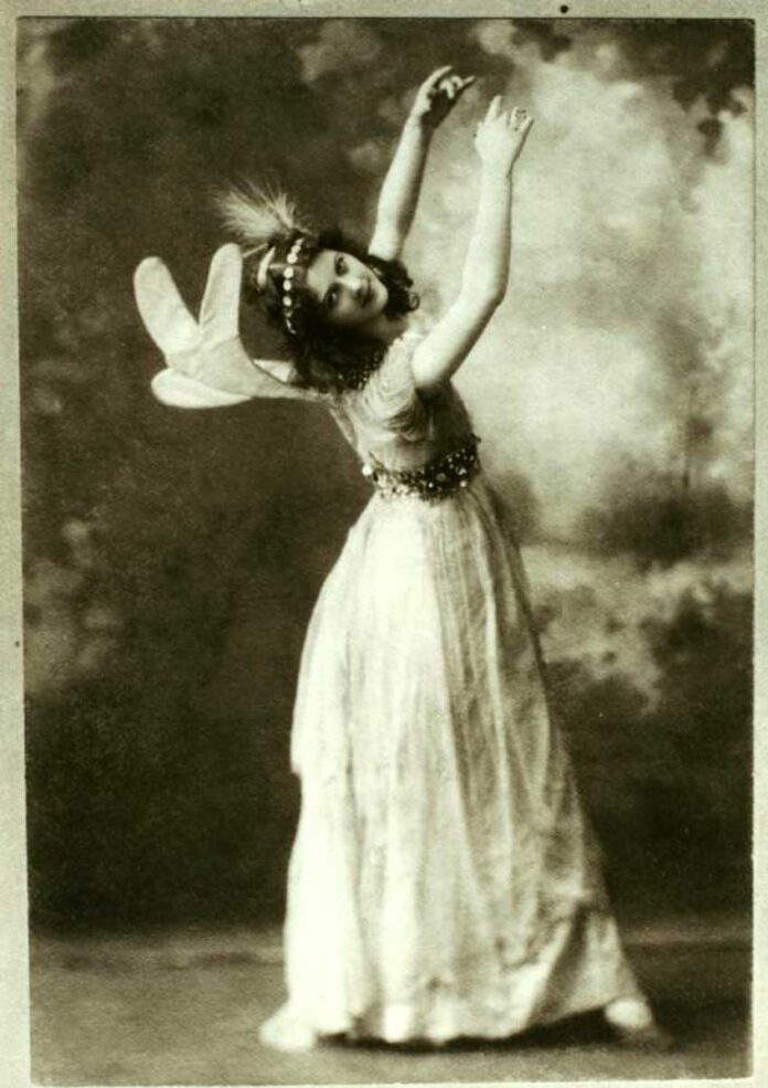Isadora Duncan: 12 Facts About the Pioneer of Modern Dance