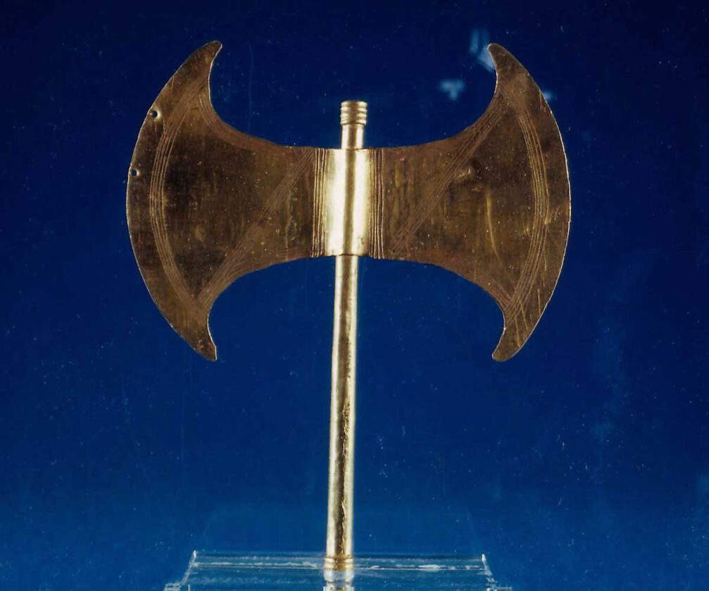 Was Minoan Crete a Matriarchal Society?