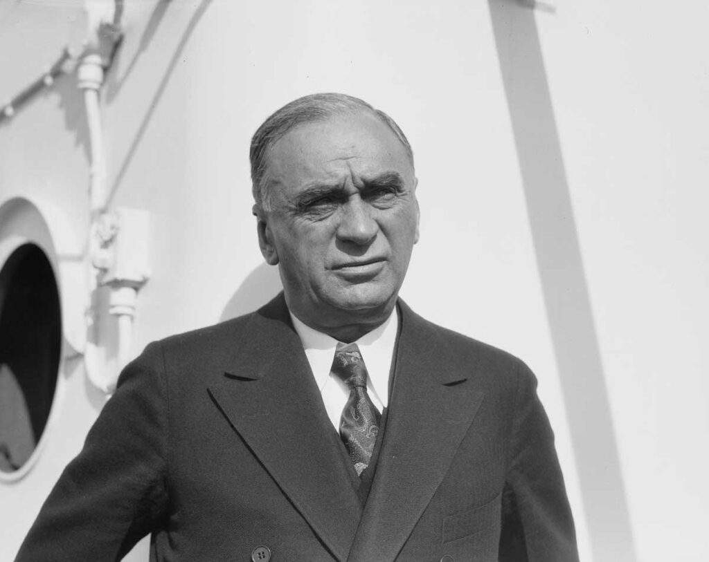 7 Facts About Banana Republics & Their Role in History and Politics