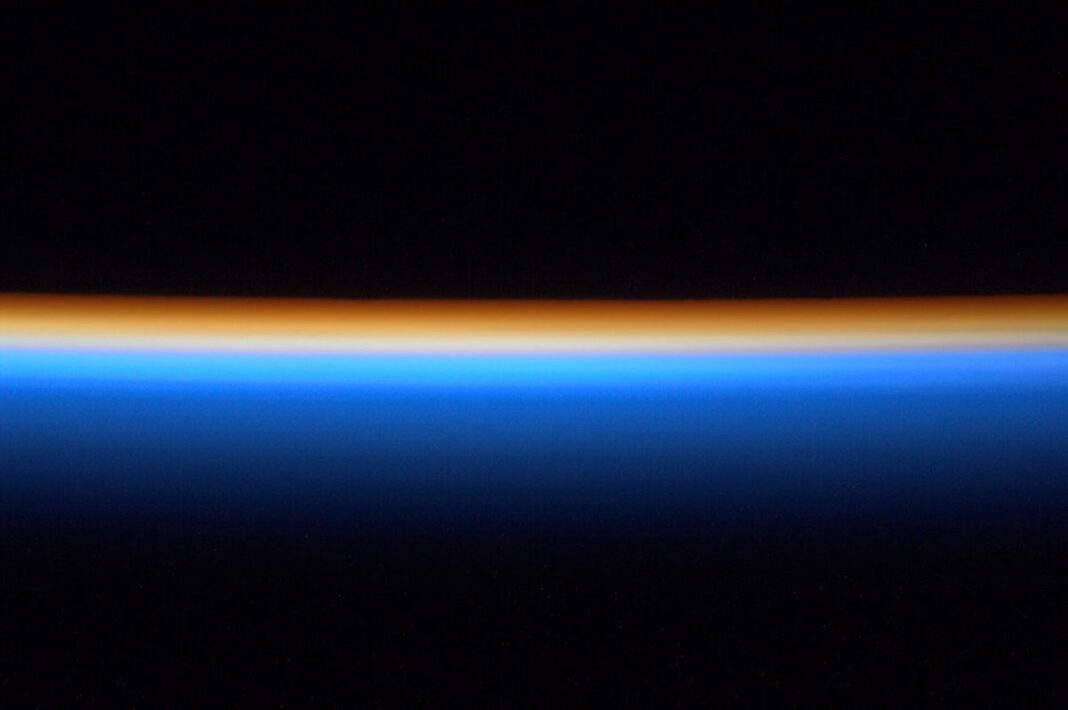 What Is Predictive Processing? & How It Explains 3 Visual Illusions