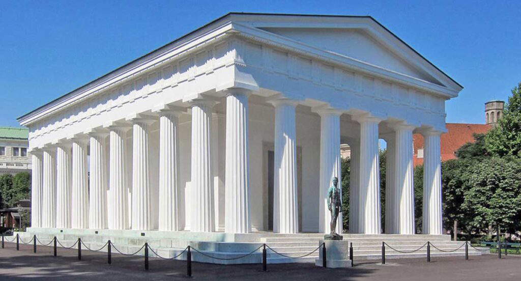 Theseus: Get to Know the Mythical King of Athens