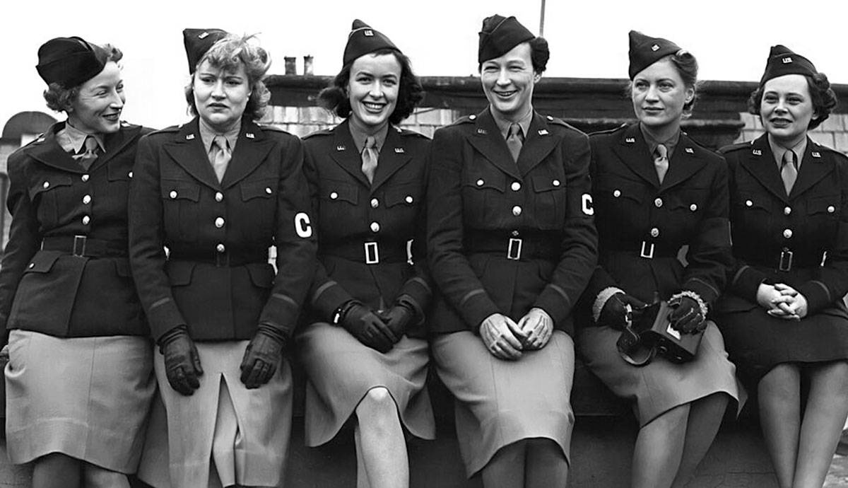 5 Female Heroes of World War II