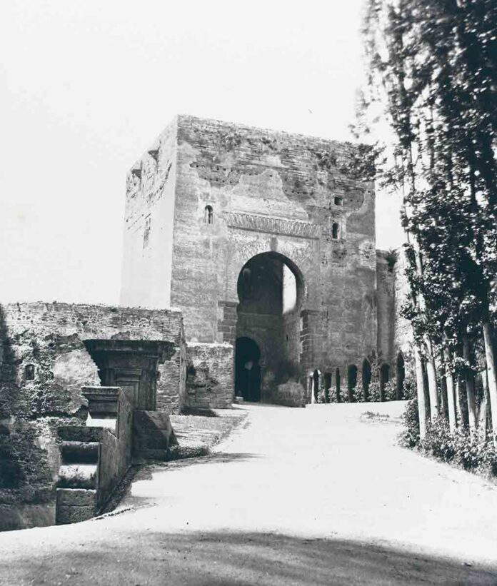Alhambra Palace: A Testament to Spain’s Rich Islamic Heritage