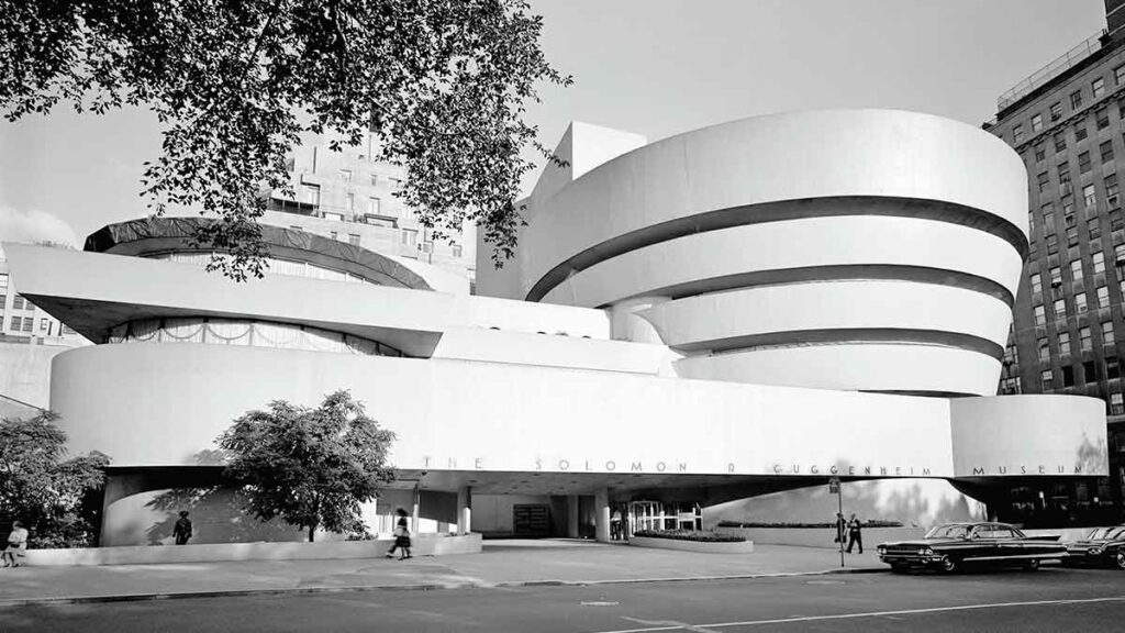 How Did the Guggenheim Museum Emerge as an Iconic Art Institution?