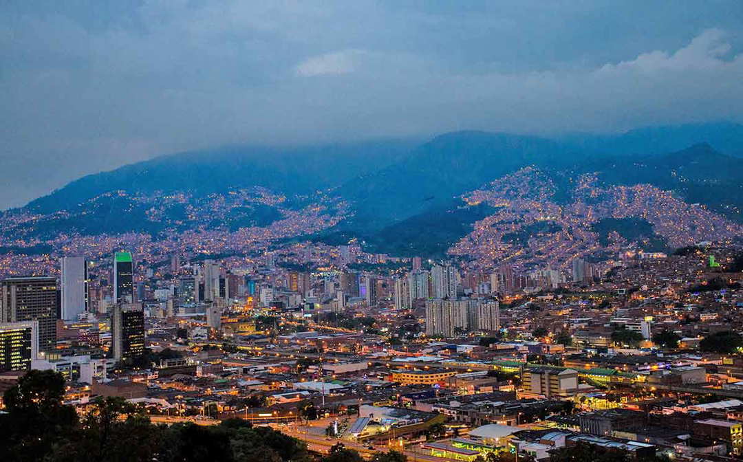 How Did Comuna 13 Transform Medellín?