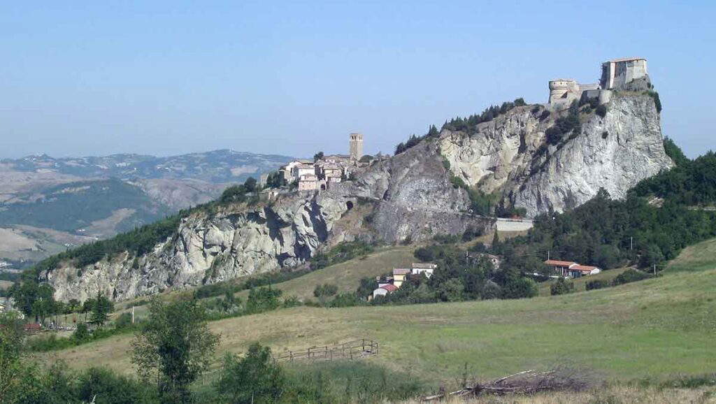 Piero della Francesca in 3 Works: Perspective, Politics, and Symbols