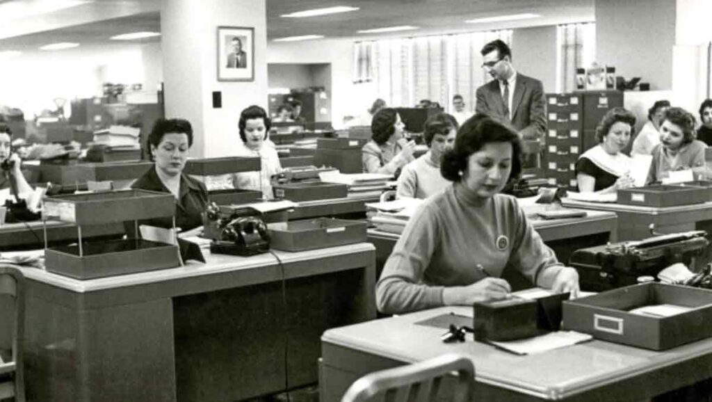 The Role of Women in 1950s America: Conformity or Change?