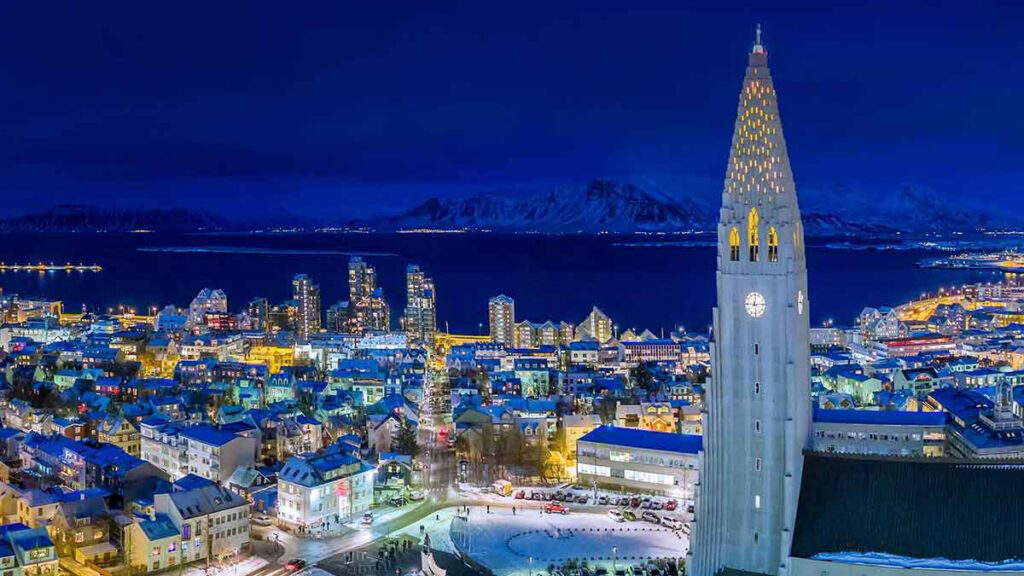 A Brief History of Iceland (From Discovery to 21st Century)