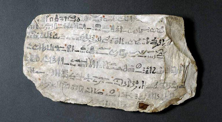 The Tale of Sinuhe: What Happens in the Ancient Egyptian Story?