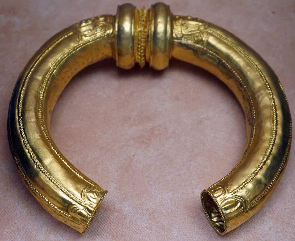 What Jewelry and Adornment Did the Celts Wear?