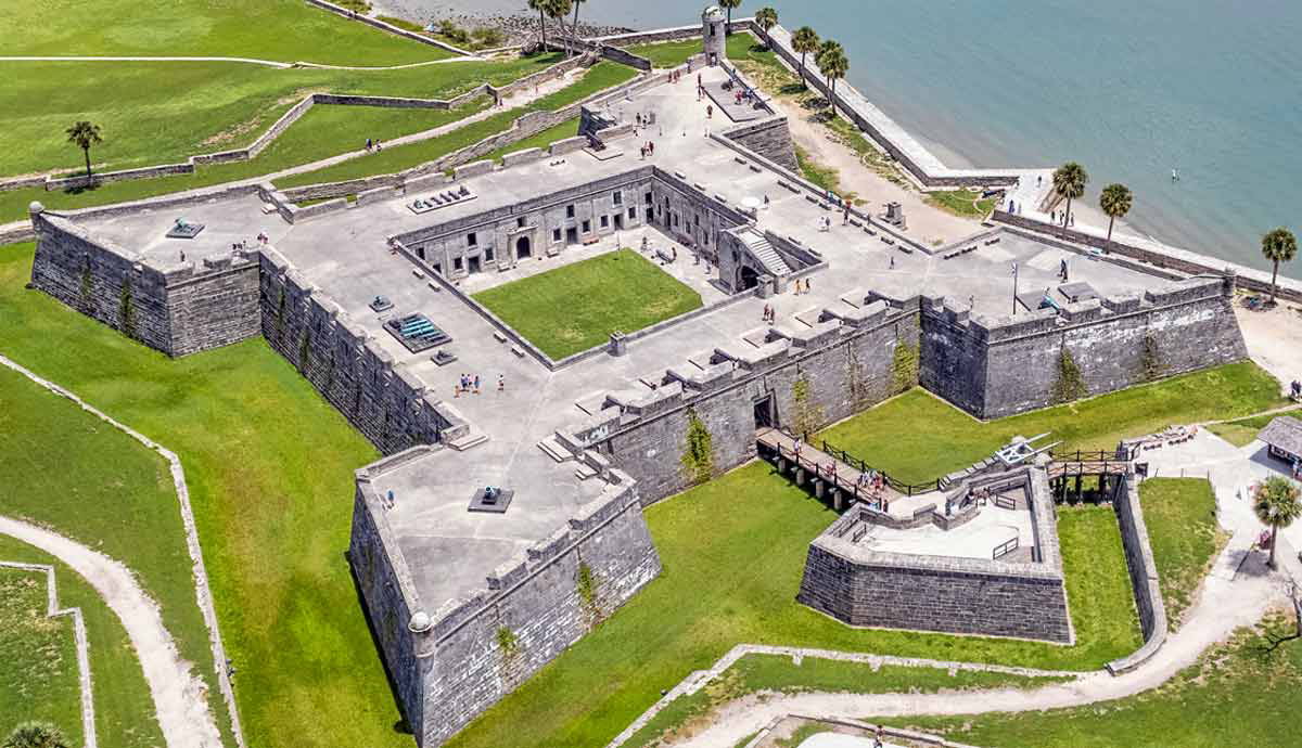 10 Must-See Historic Landmarks in Florida