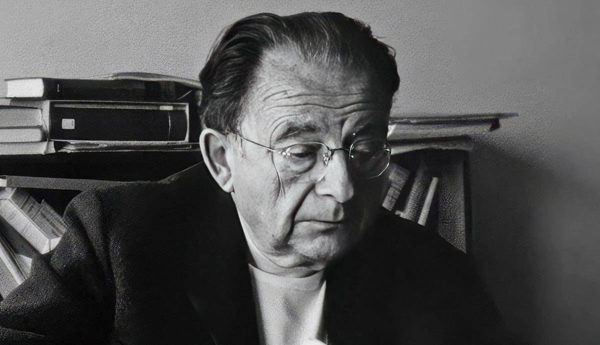 What Does Erich Fromm Argue in ‘The Art of Loving’?