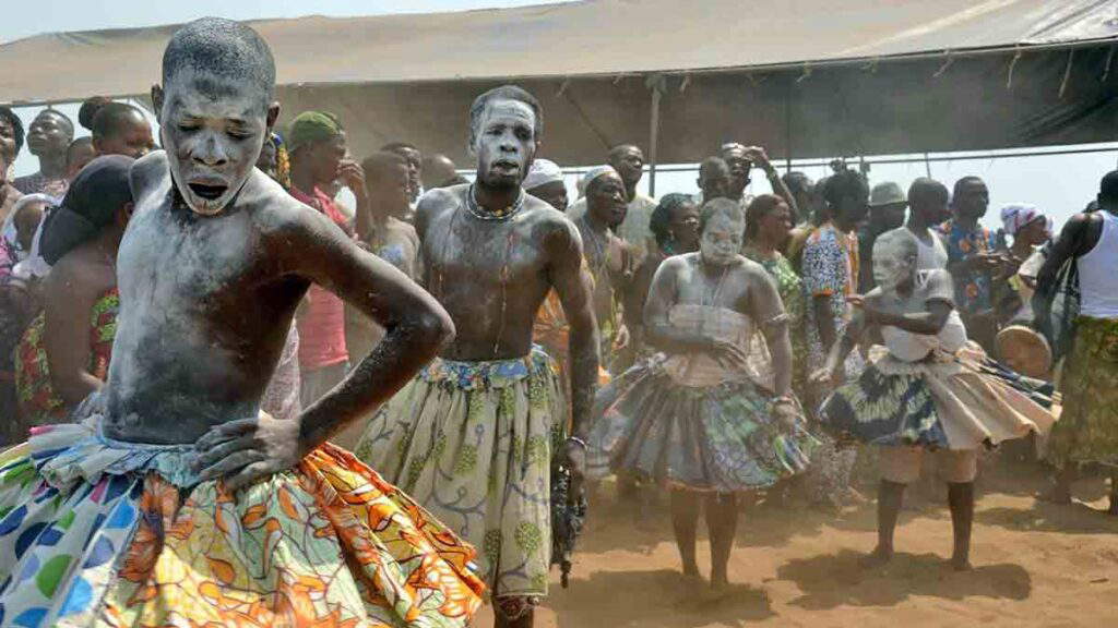 Zangbeto: Get to Know Voodoo’s Whirling Spirit Dance