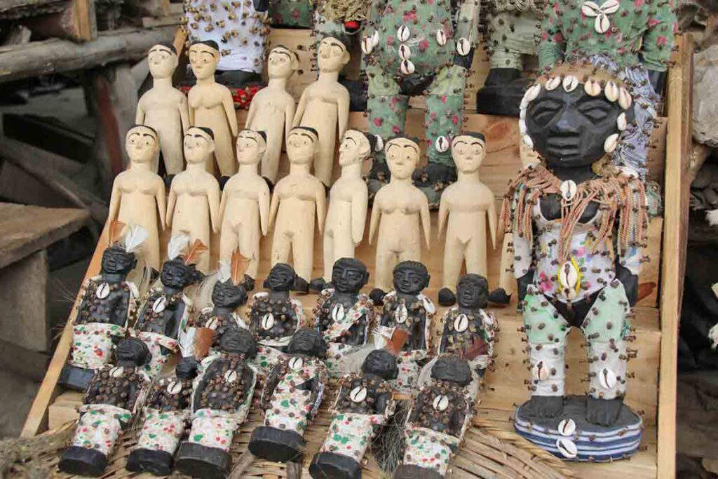 Zangbeto: Get to Know Voodoo’s Whirling Spirit Dance